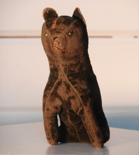 19Th C Velvet Cat