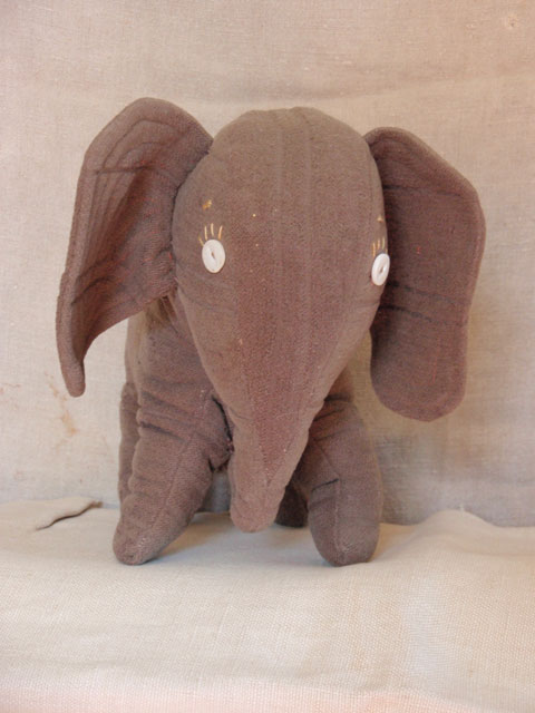 Early 20th C Amish Cloth Elephant Pair